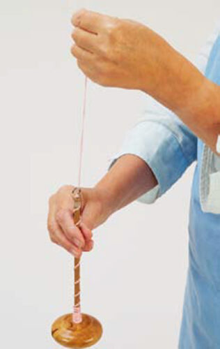Drop Spindle Spinning Made Easy – Mother Earth News